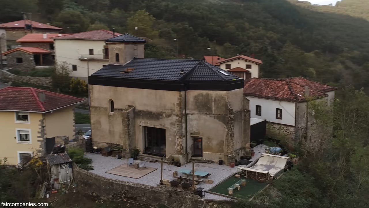 Ancient church becomes unique home-studio for Basque artist - Civil ...